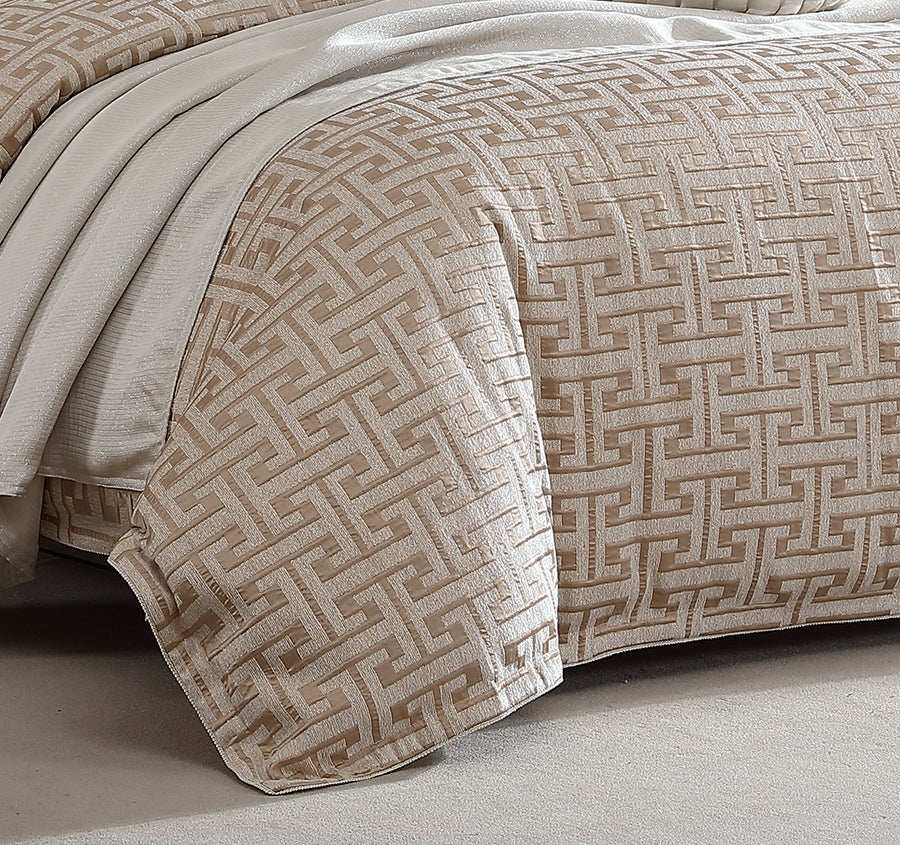 Constantine Quilt Cover Set Gold – Manchester Warehouse