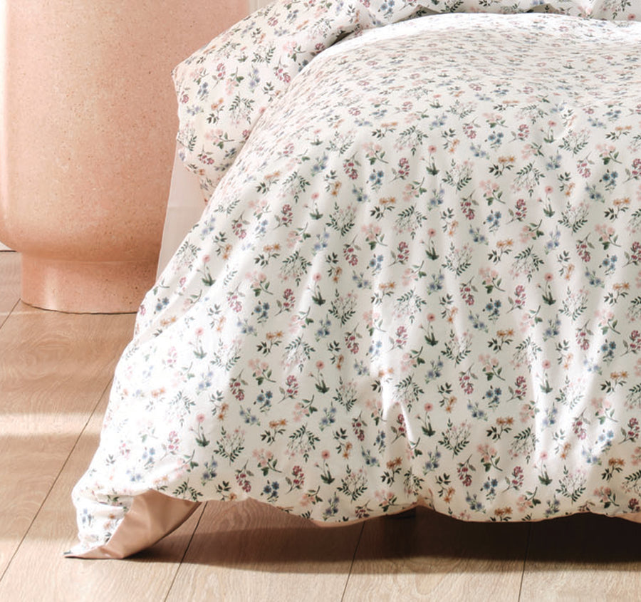 Annie Quilt Cover Set Range Blush – Manchester Warehouse