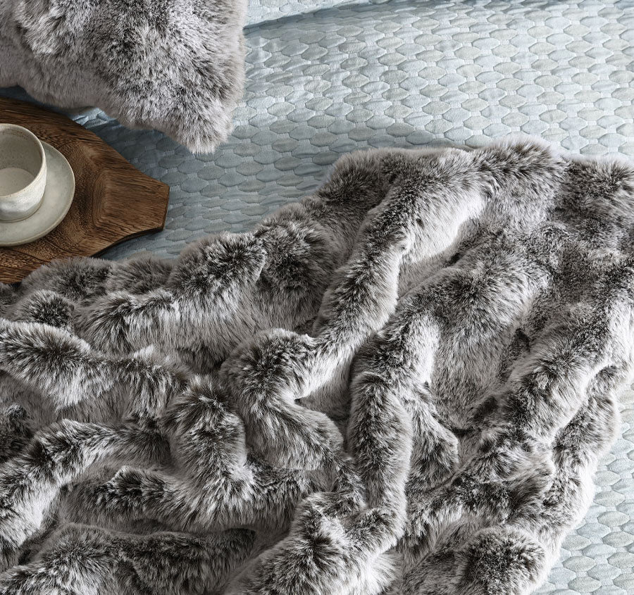 Rabbit Fur 127x152cm Throw Rug Grey – Manchester Warehouse