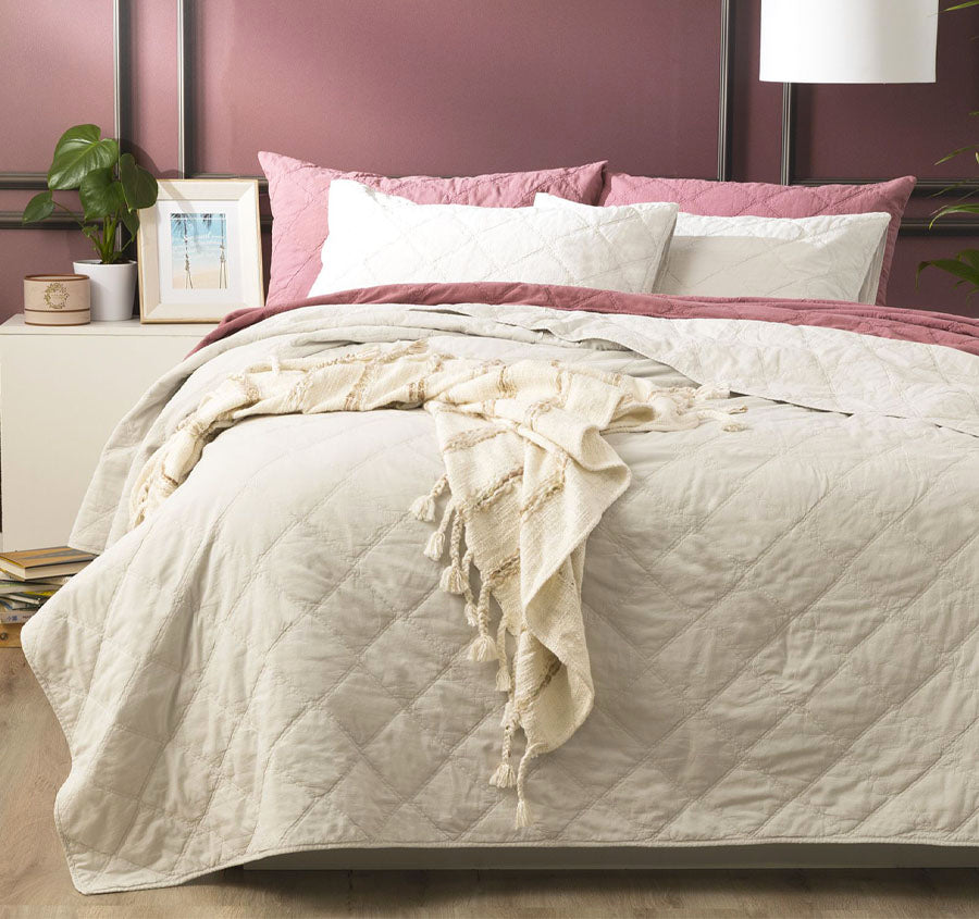 Attwood Coverlet Set Range Dove – Manchester Warehouse