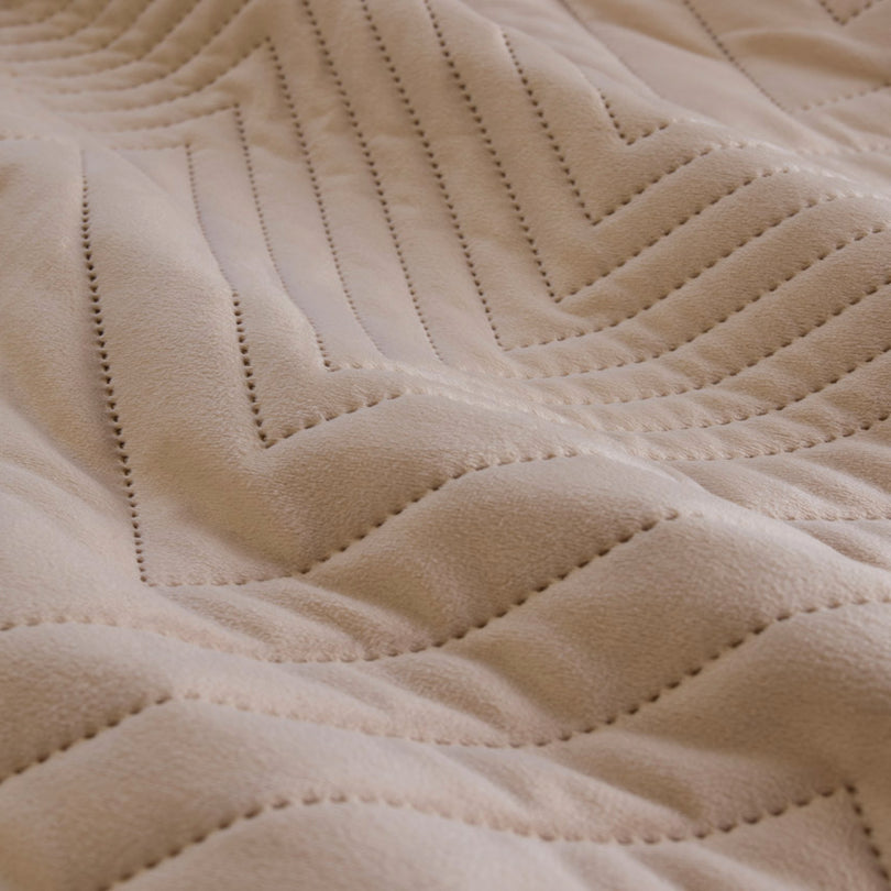 Hana Quilt Cover Set Range Champagne – Manchester Warehouse