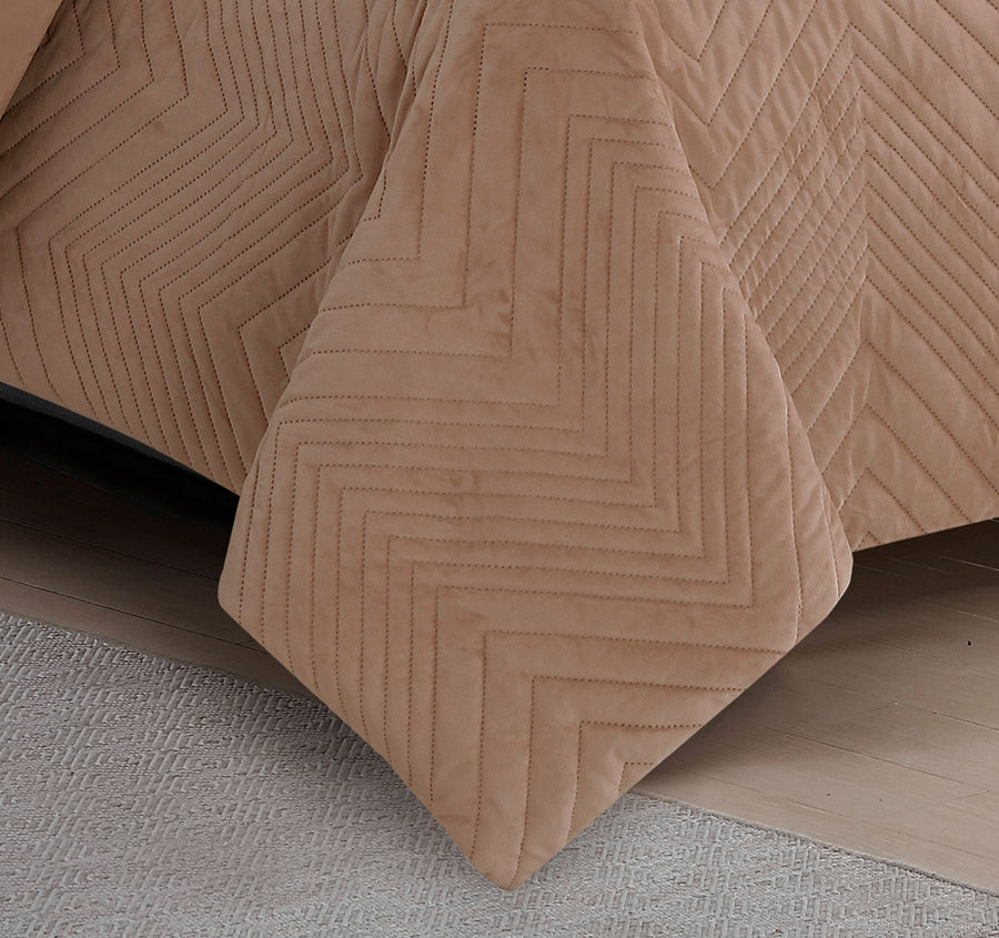 Hana Quilt Cover Set Range Champagne – Manchester Warehouse